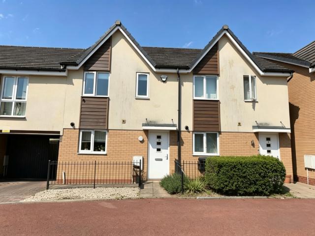 3 bedroom terraced house for sale