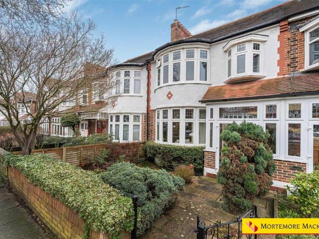 3 bedroom terraced house for sale