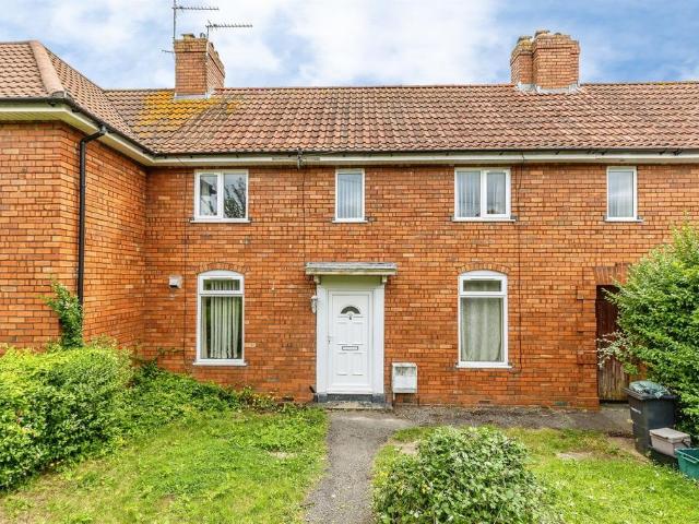 3 bedroom terraced house for sale