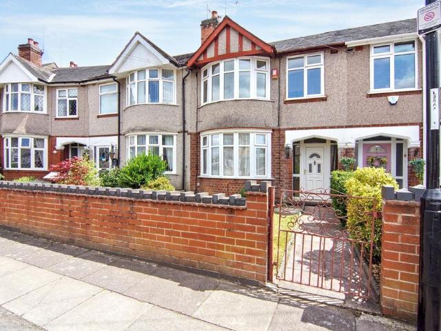 3 bedroom terraced house for sale