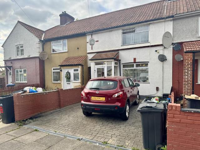 3 bedroom terraced house for sale
