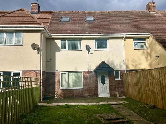 3 bedroom terraced house for sale