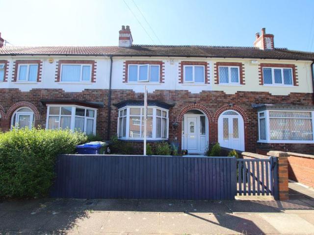 3 bedroom terraced house for sale