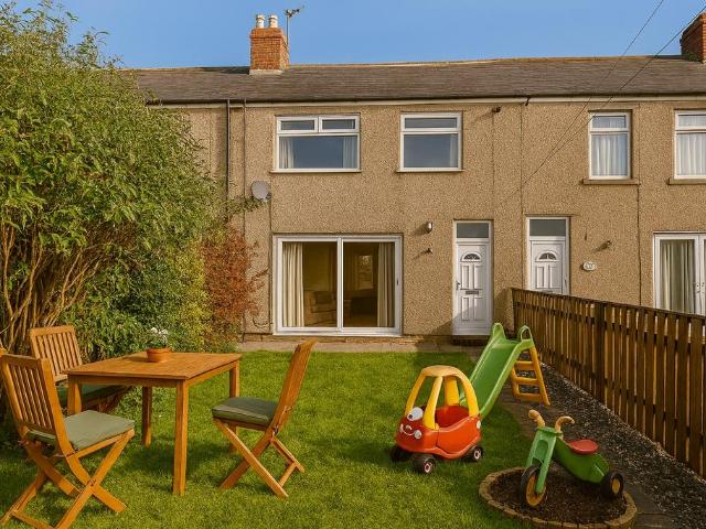 3 bedroom terraced house for sale