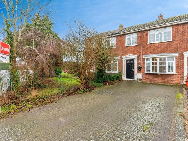 3 bedroom terraced house for sale