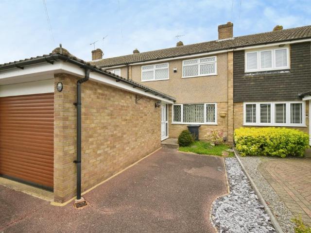 3 bedroom terraced house for sale