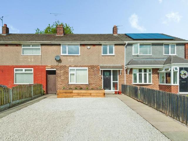 3 bedroom terraced house for sale