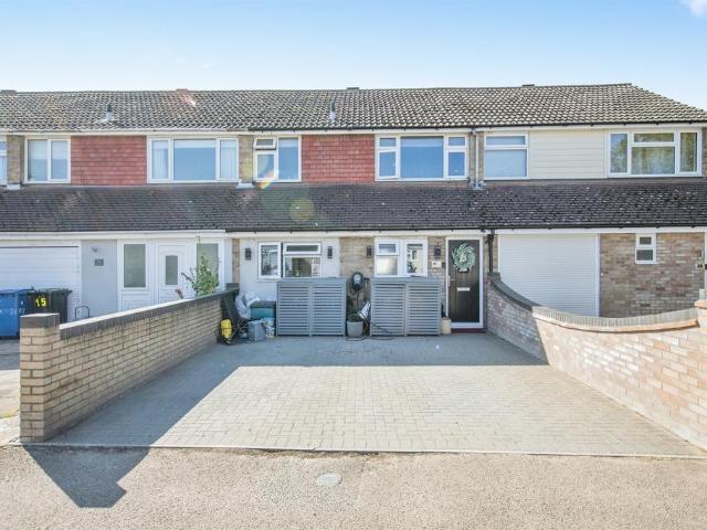 3 bedroom terraced house for sale