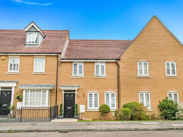 3 bedroom terraced house for sale
