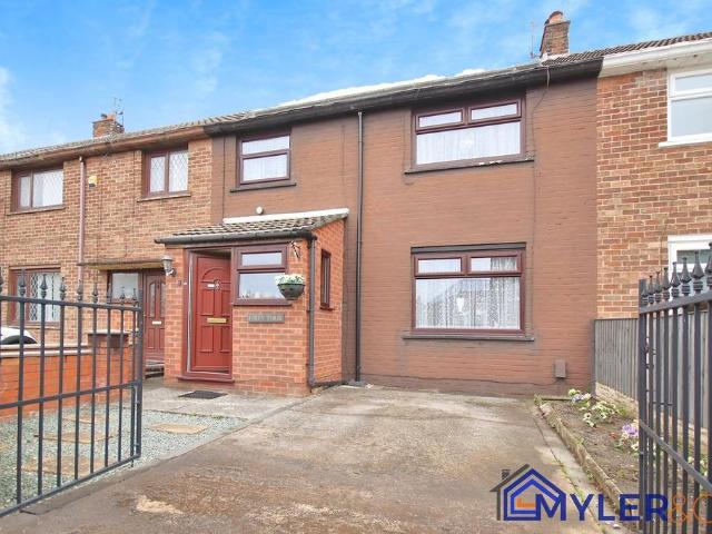 3 bedroom terraced house for sale