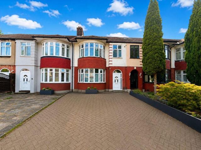 3 bedroom terraced house for sale