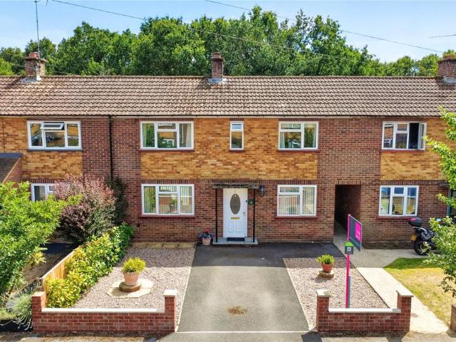 3 bedroom terraced house for sale