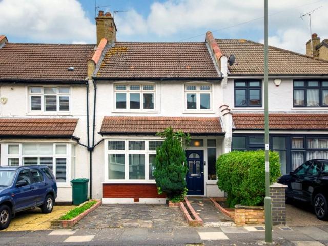 3 bedroom terraced house for sale