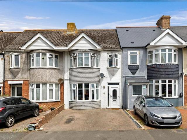 3 bedroom terraced house for sale
