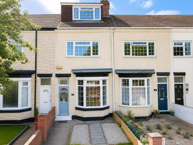 3 bedroom terraced house for sale