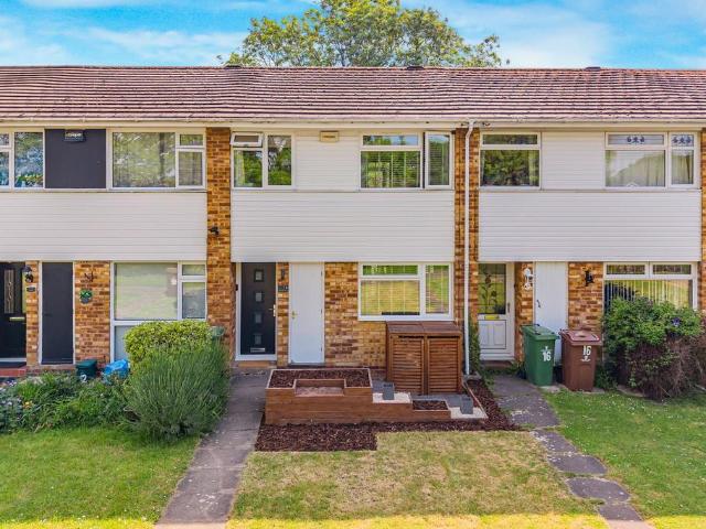 3 bedroom terraced house for sale