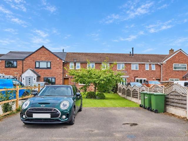 3 bedroom terraced house for sale
