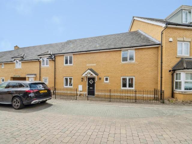 3 bedroom terraced house for sale