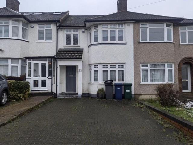 3 bedroom terraced house for sale