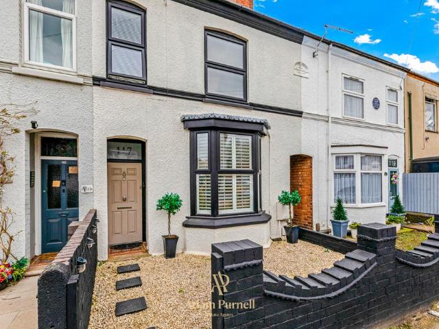 3 bedroom terraced house for sale