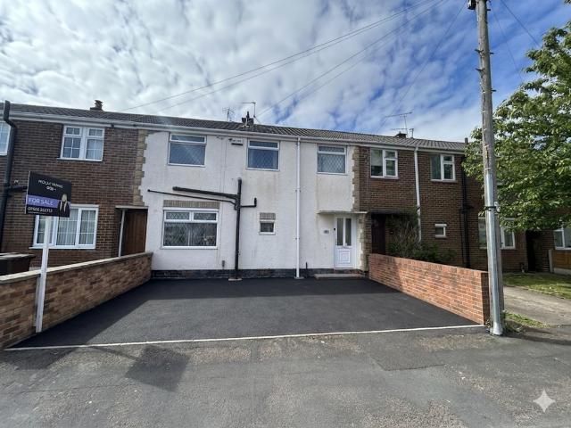 3 bedroom terraced house for sale