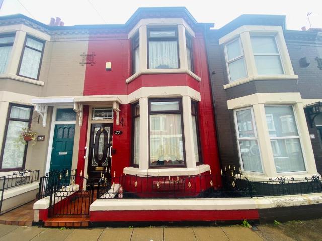 3 bedroom terraced house for sale