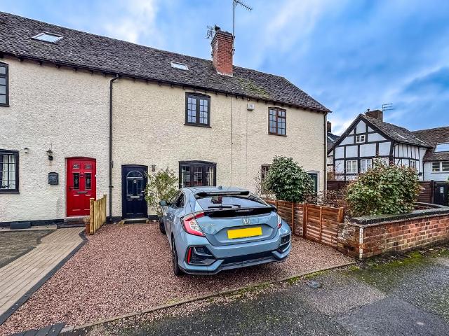 3 bedroom terraced house for sale