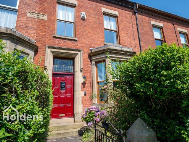 3 bedroom terraced house for sale