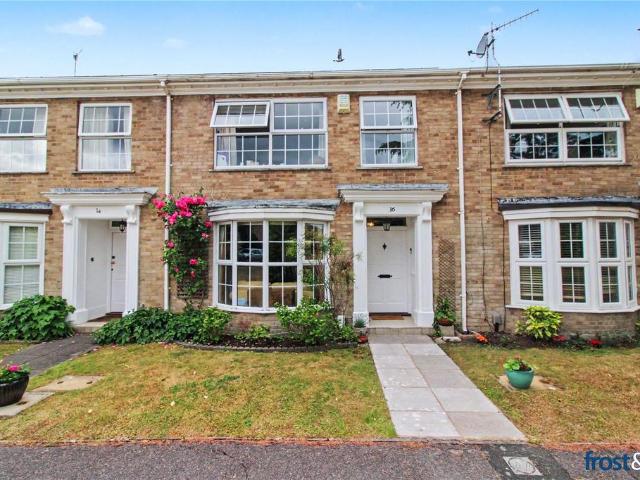 3 bedroom terraced house for sale