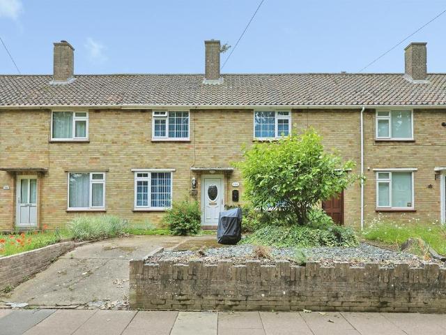 3 bedroom terraced house for sale