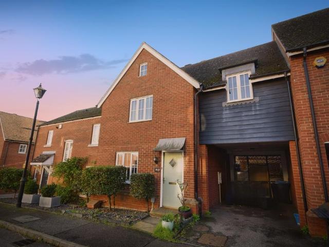 3 bedroom terraced house for sale