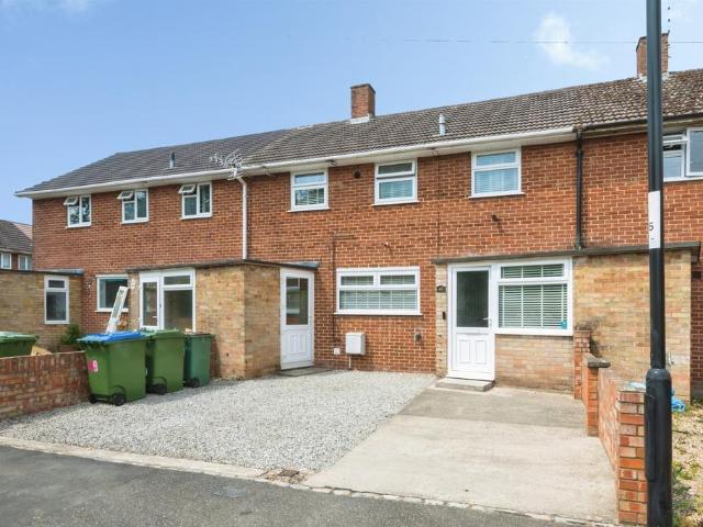 3 bedroom terraced house for sale