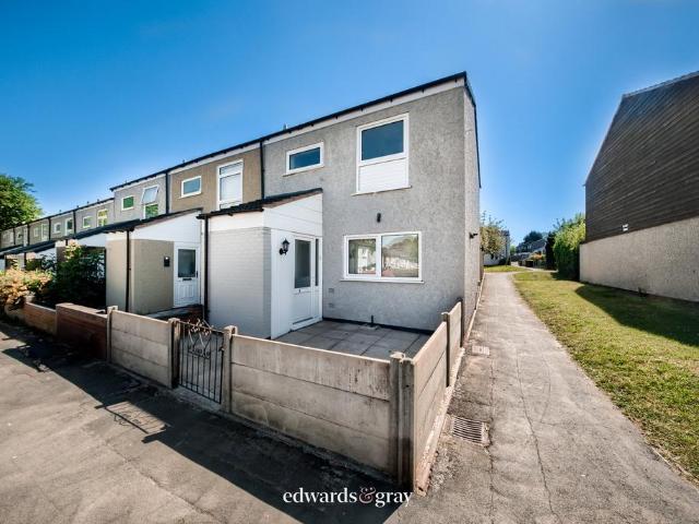 3 bedroom terraced house for sale