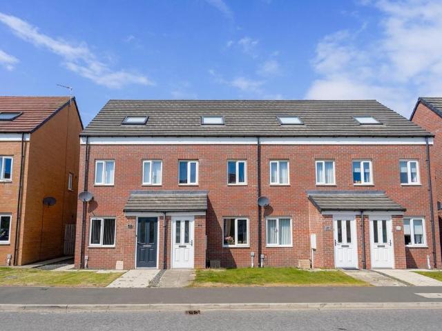 3 bedroom terraced house for sale