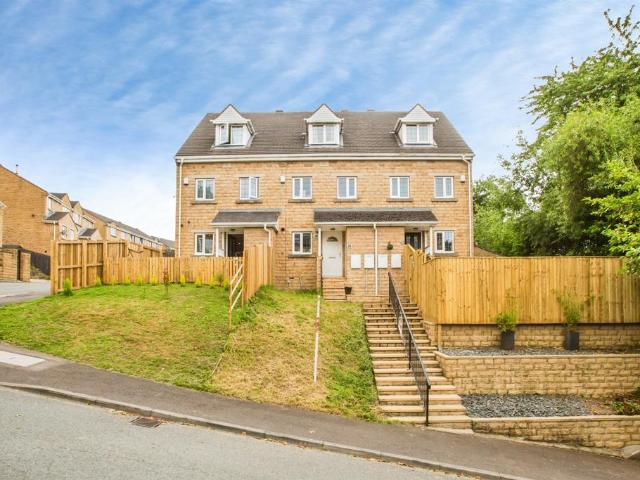 3 bedroom terraced house for sale