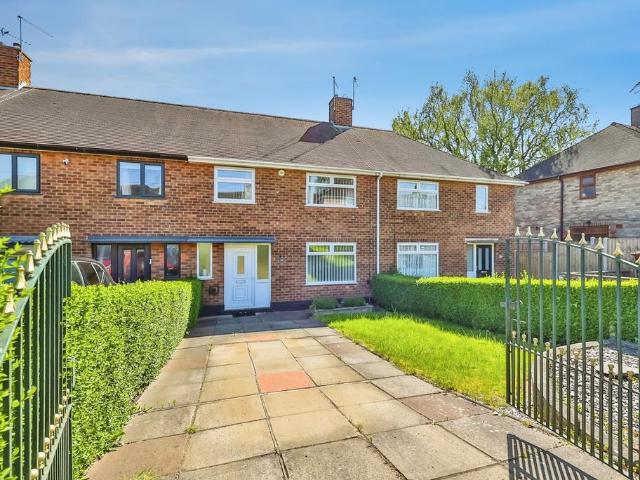 3 bedroom terraced house for sale