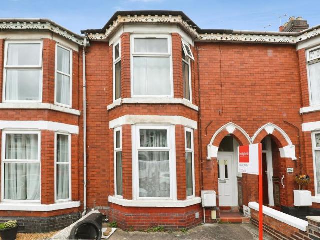3 bedroom terraced house for sale