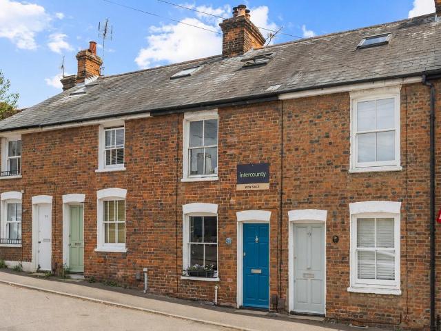 3 bedroom terraced house for sale