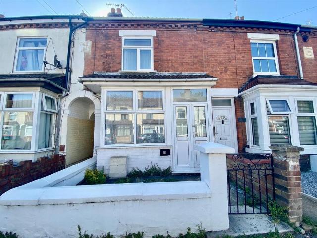 3 bedroom terraced house for sale
