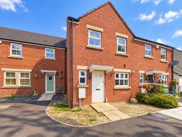 3 bedroom terraced house for sale