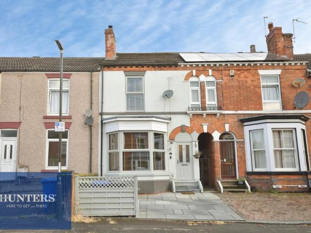 3 bedroom terraced house for sale