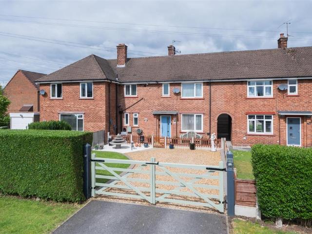 3 bedroom terraced house for sale