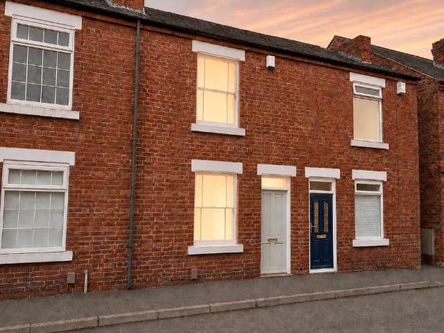 3 bedroom terraced house for sale