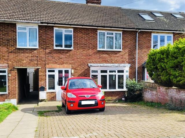 3 bedroom terraced house for sale