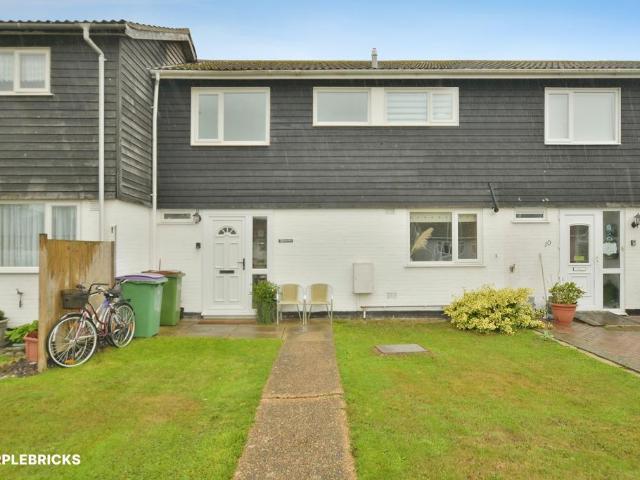 3 bedroom terraced house for sale