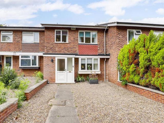 3 bedroom terraced house for sale