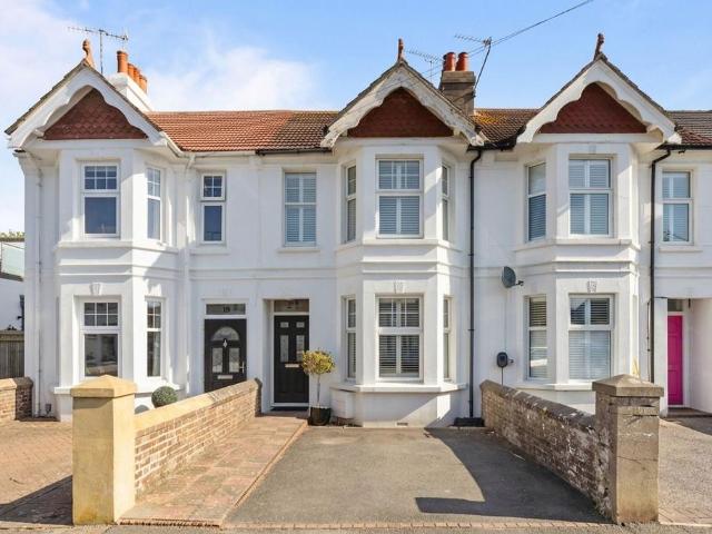 3 bedroom terraced house for sale