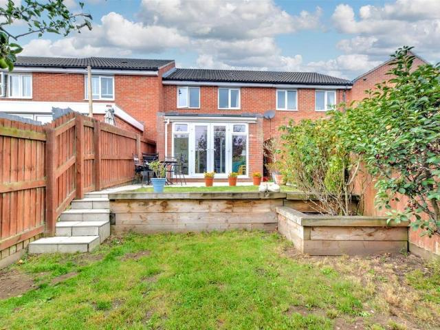 3 bedroom terraced house for sale