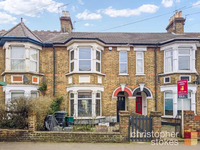 3 bedroom terraced house for sale