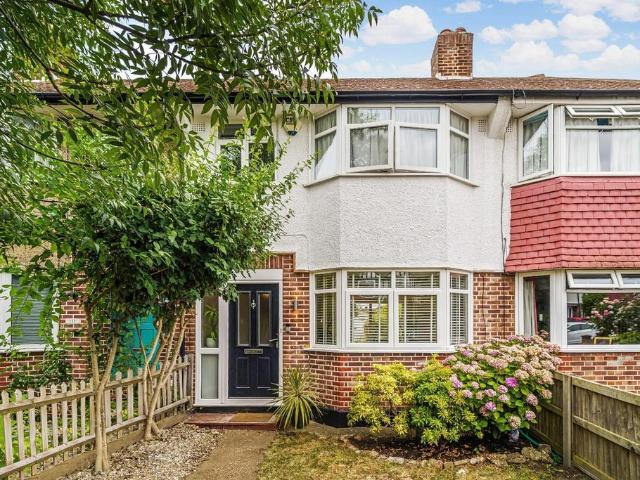 3 bedroom terraced house for sale